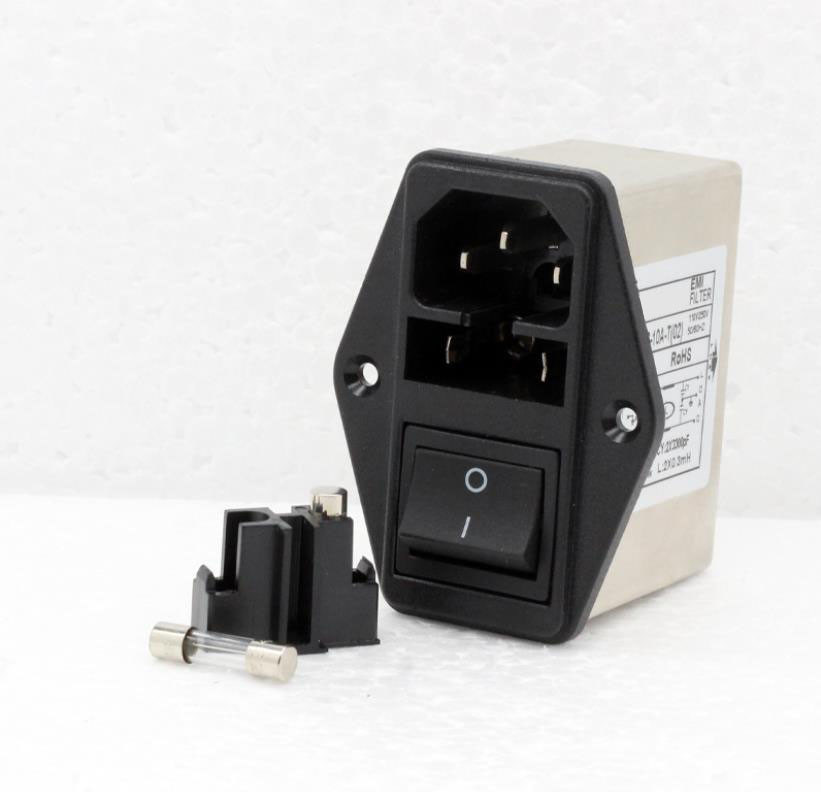 로커 스위치가 있는 12v 저역 통과 Ac Emi 필터 이중 퓨즈 Iec C14 Ac 소켓